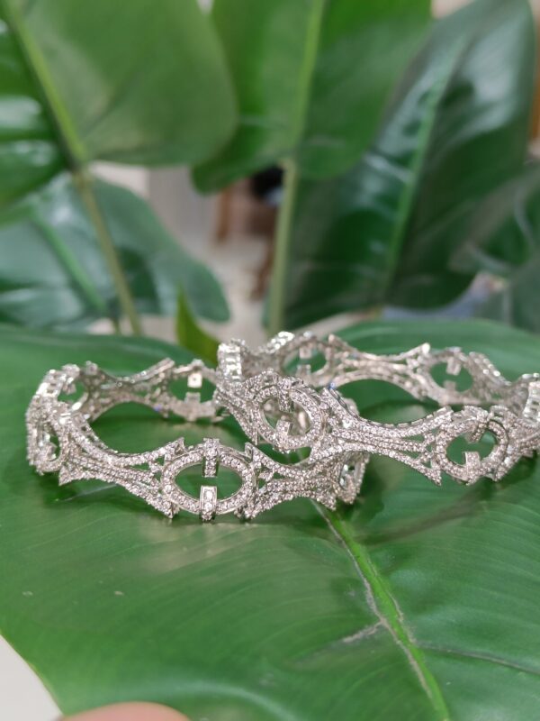 Oval Patla Bangle - Elegant Patla Jewelry India